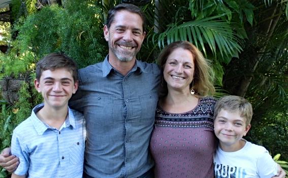 About Us – Jared & Kelly Mueller